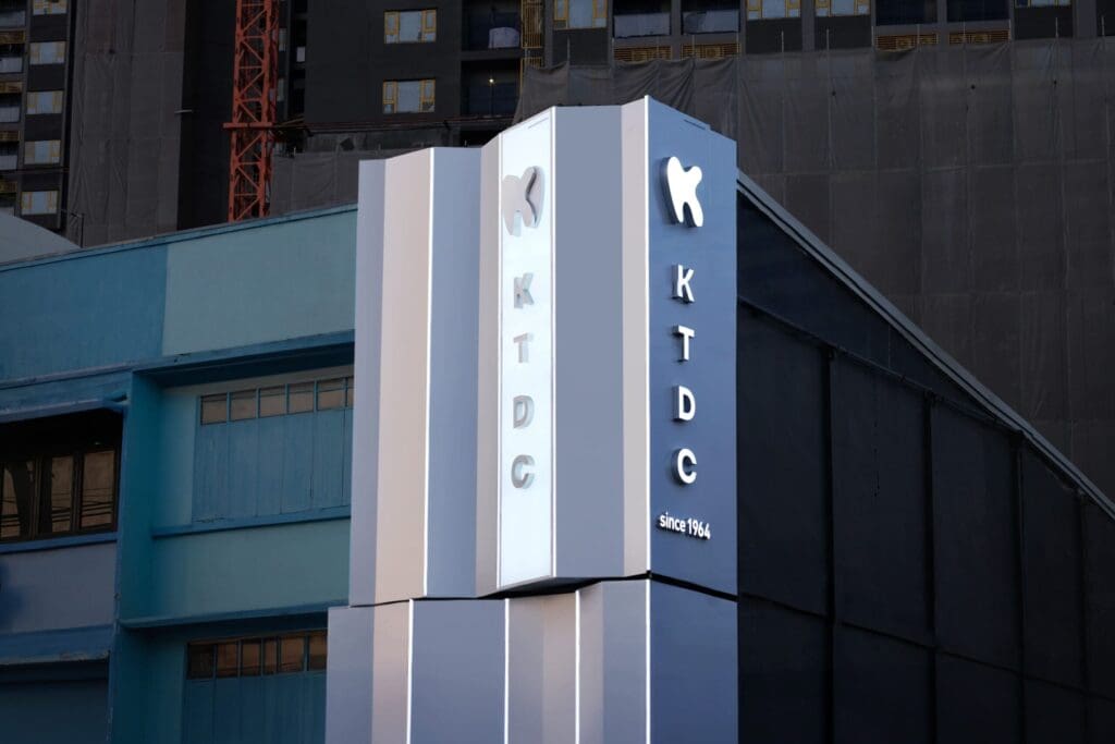 KTDC (KLONGTOEY DENTAL CLINIC) - Outside In